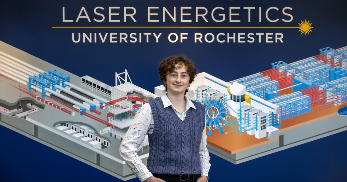 Annie Maloney Wins 2025 Stoddard Prize for Best Senior Thesis ...